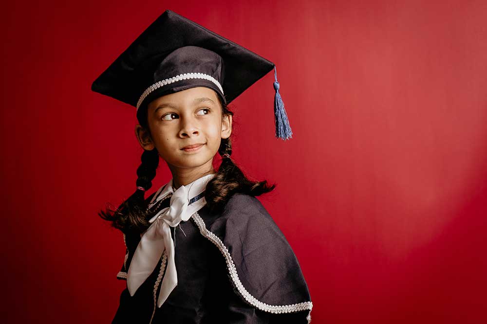 Kindergarten Graduation Photoshoot Ideas For Parents Photographers