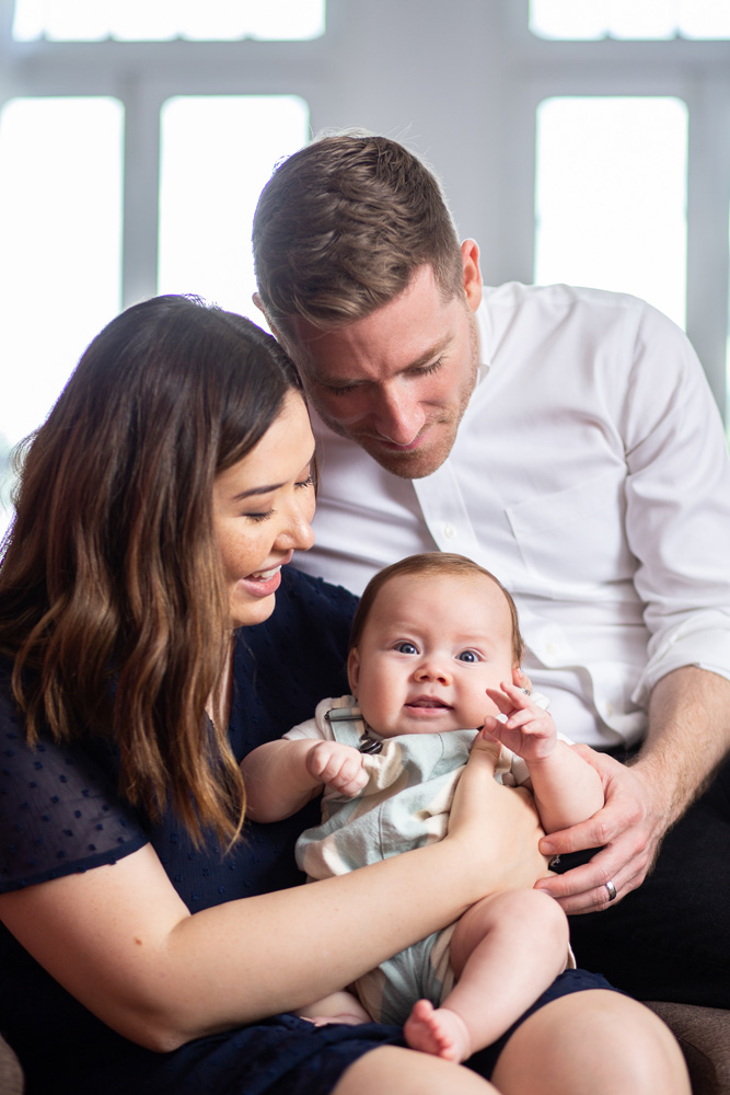 Professional Baby Photography Studio. Experienced Mama Photographer