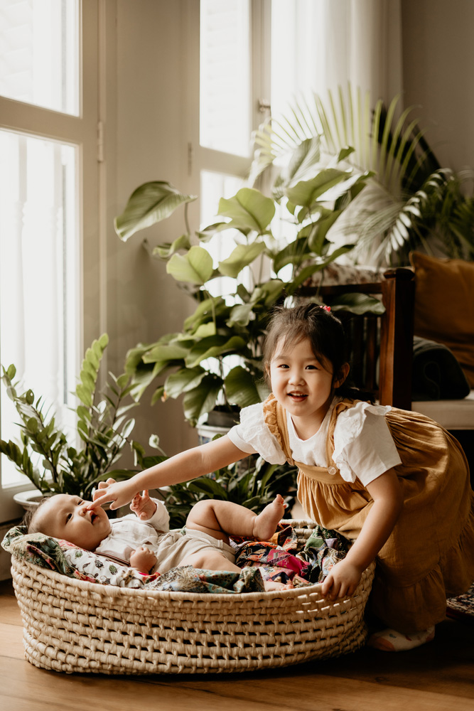 Professional Baby Photography Studio. Experienced Mama Photographer