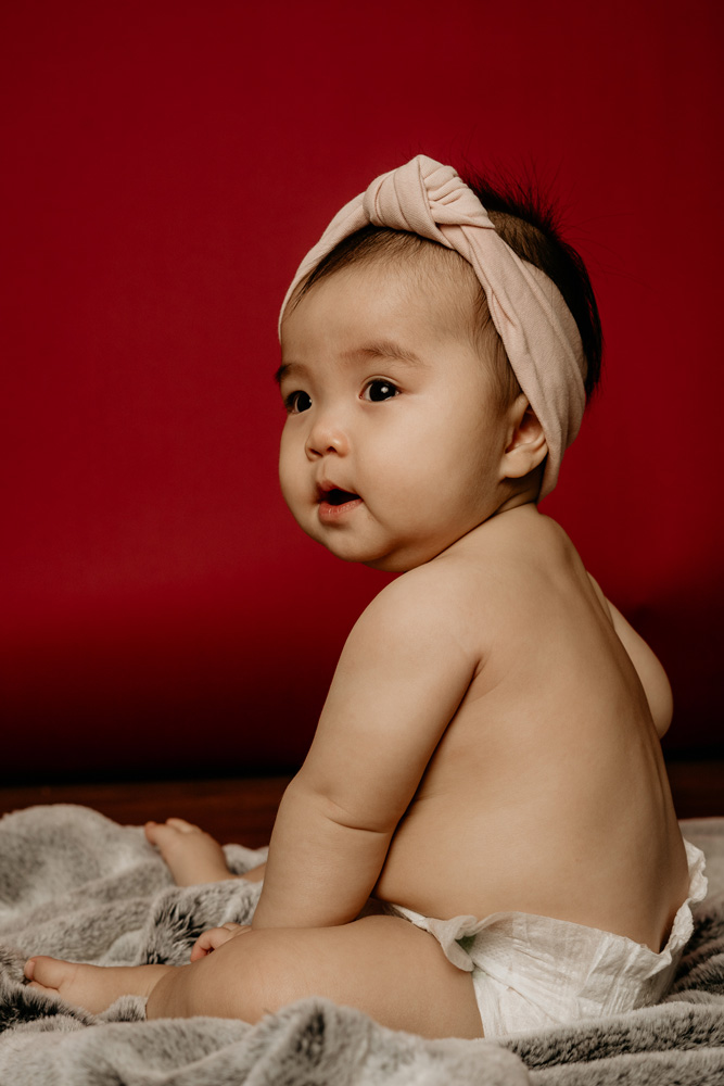 Professional Baby Photography Studio. Experienced Mama Photographer
