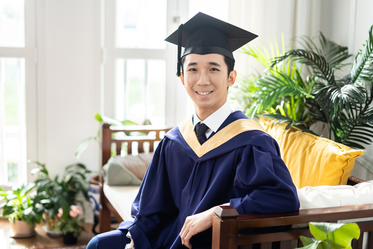 Convocation Graduation Photoshoot Studio - Fresh & Candid!