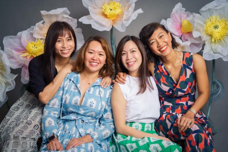 Friendship BFF Photoshoot Studio Experience - Oh Dear Studio Photography