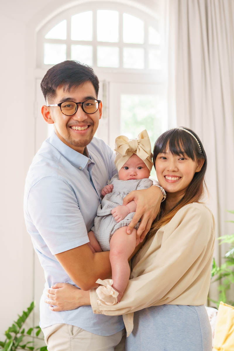 Professional SG Three Generations Family Photoshoot Photographer.