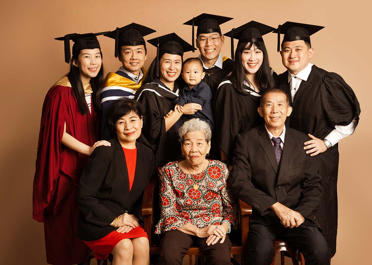 Picture-Perfect: Tips for Taking Candid Shots of a Multi-Generational ...