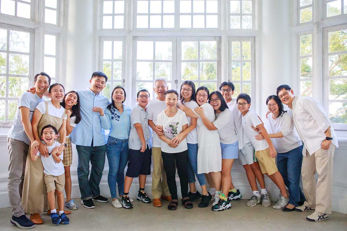 Planning an Outdoor Extended Family Photoshoot - Oh Dear Studio Photography